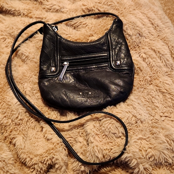 Stone Mountain Accessories | Bags | Stone Mountain Leather Purse | Poshmark